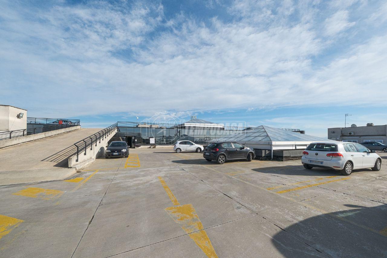 Negozio in vendita a Formello