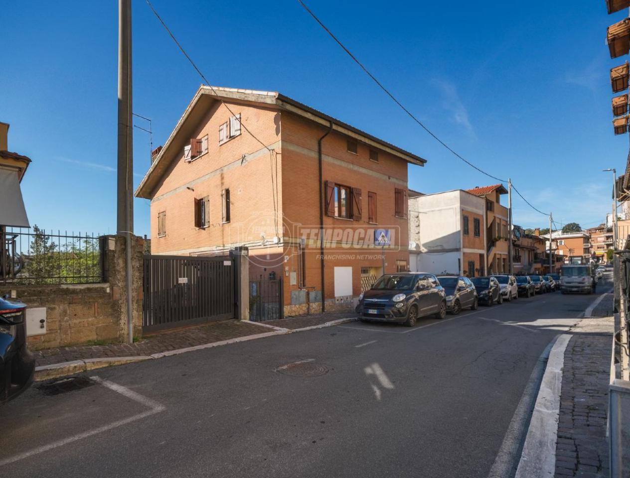 Appartamento in vendita a Formello