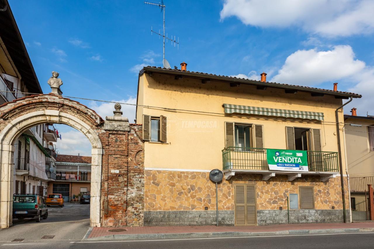 Casa indipendente in vendita a Gassino Torinese