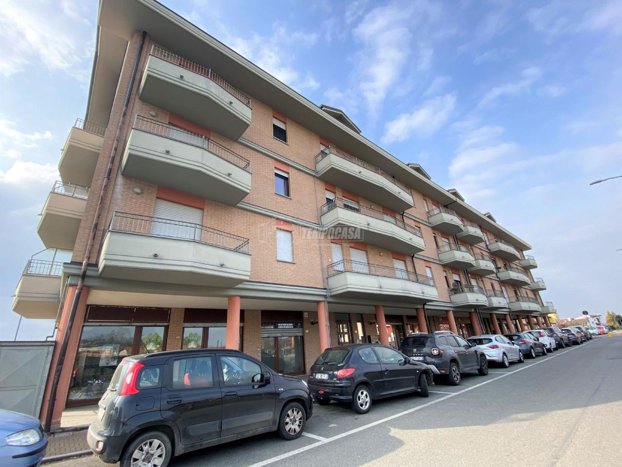 Negozio in vendita a Caluso