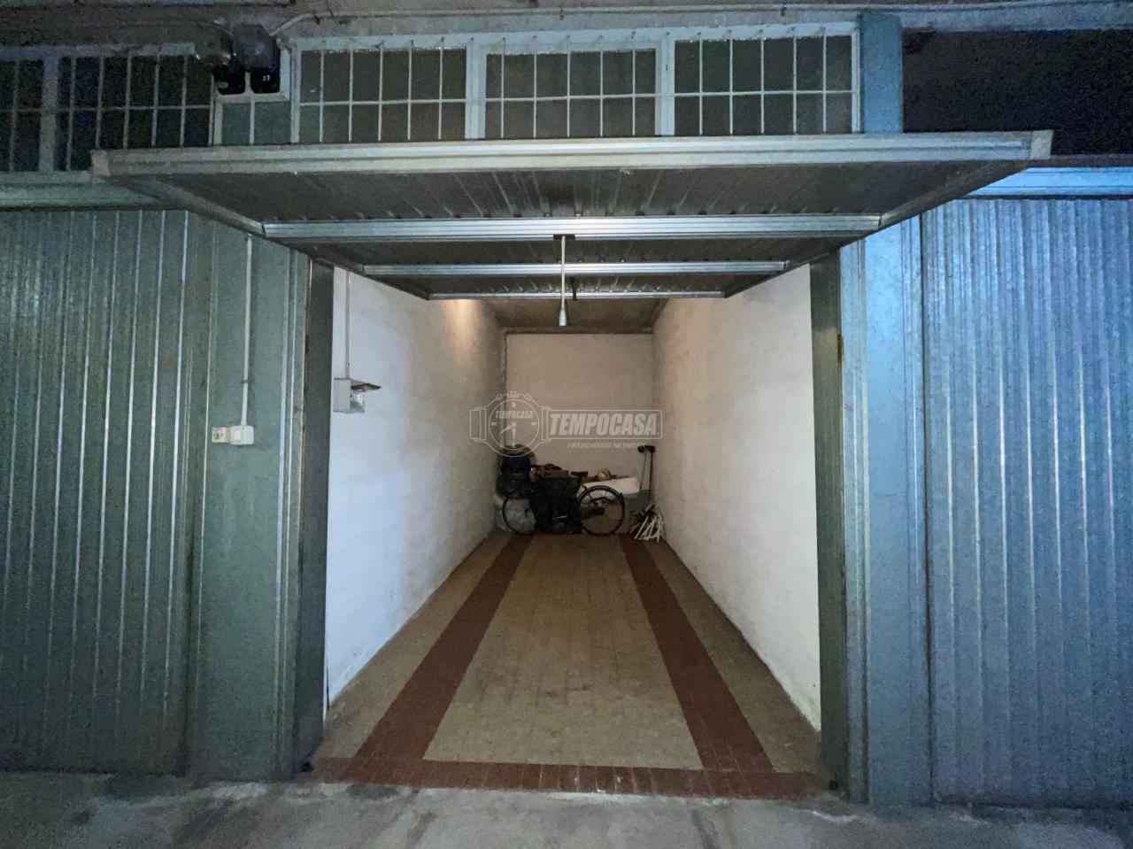 Box in vendita a Rivoli