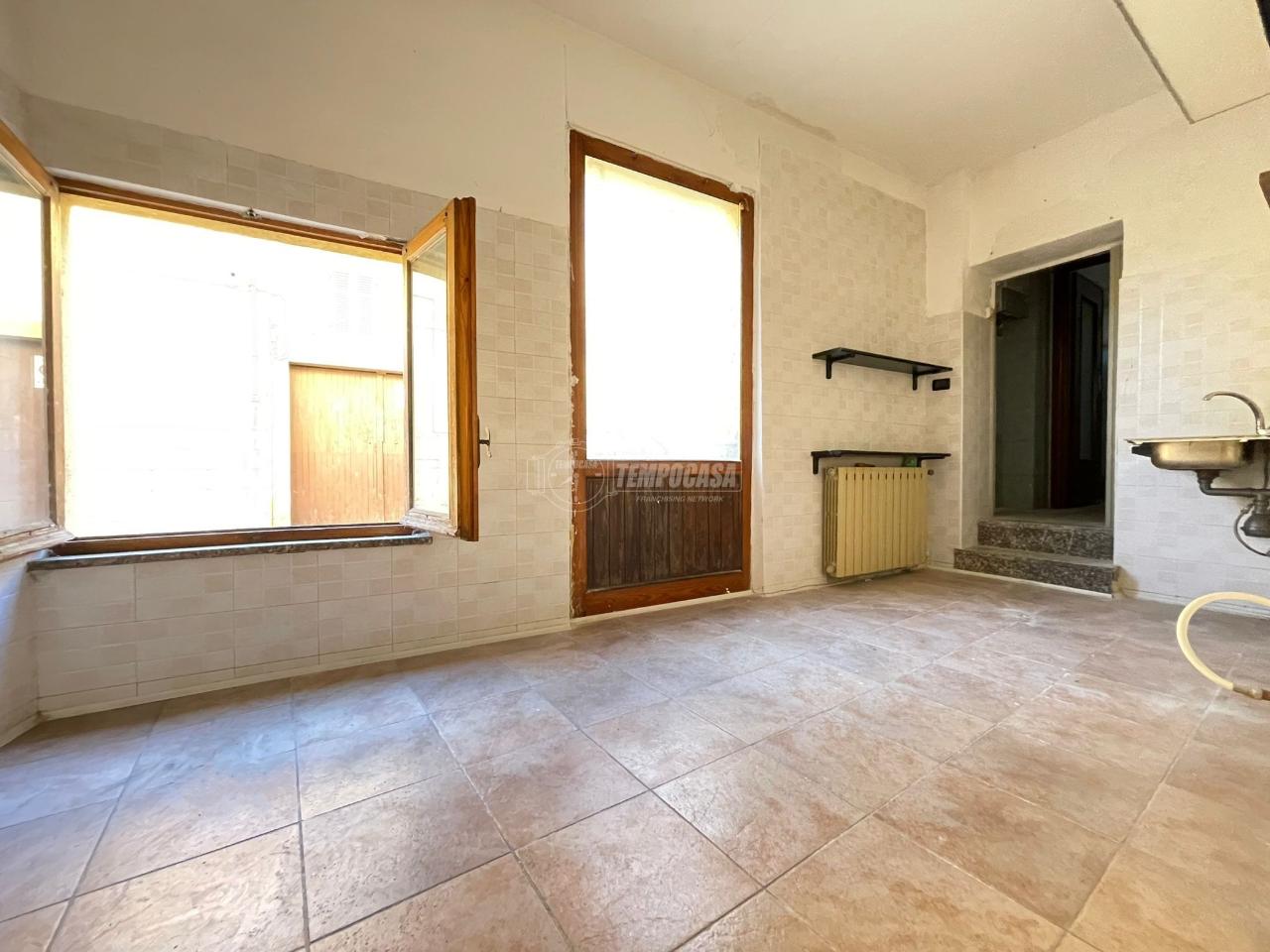 Negozio in vendita a Alpignano