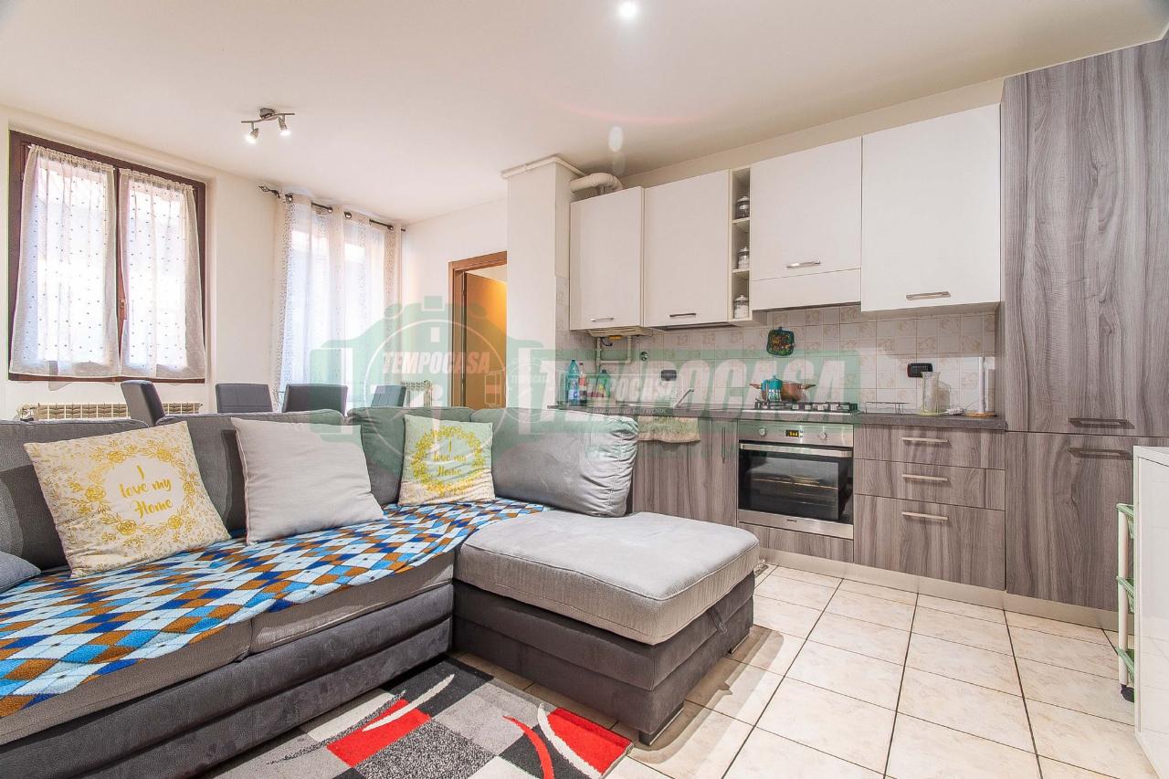 Appartamento in vendita a Turate