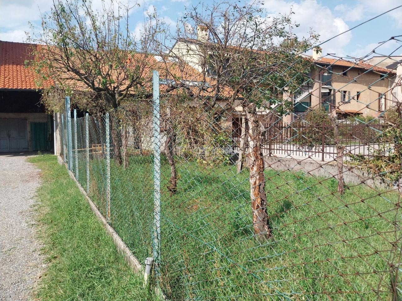 Appartamento in vendita a Turate