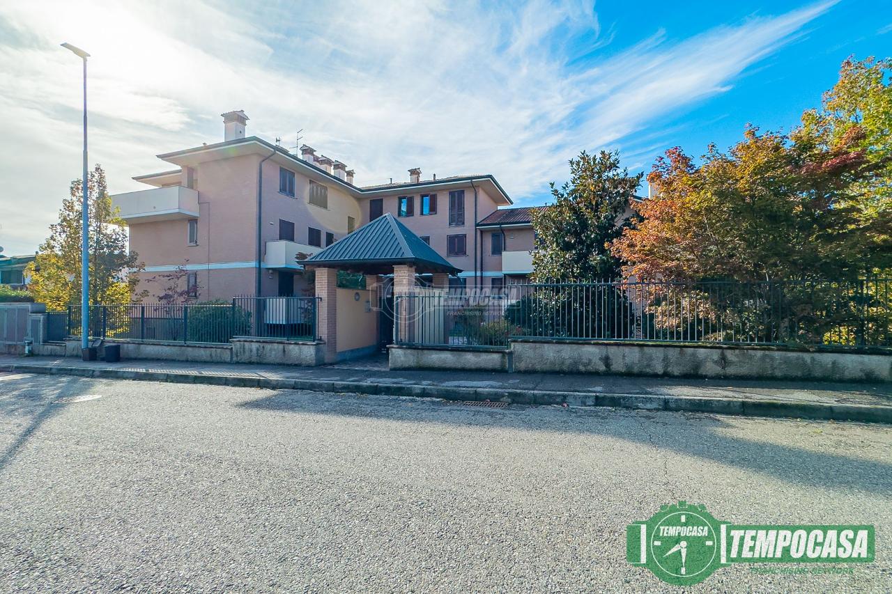 Appartamento in vendita a San Zenone Al Lambro