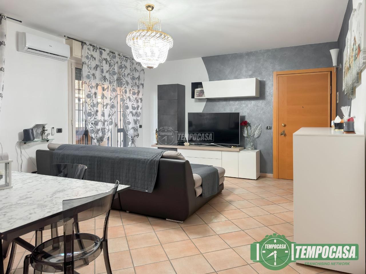 Appartamento in vendita a San Zenone Al Lambro