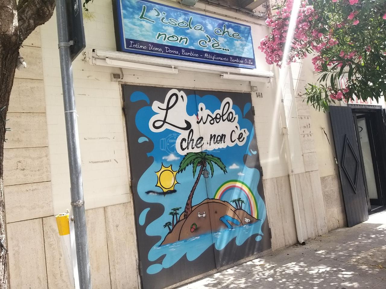 Negozio in vendita a Bari
