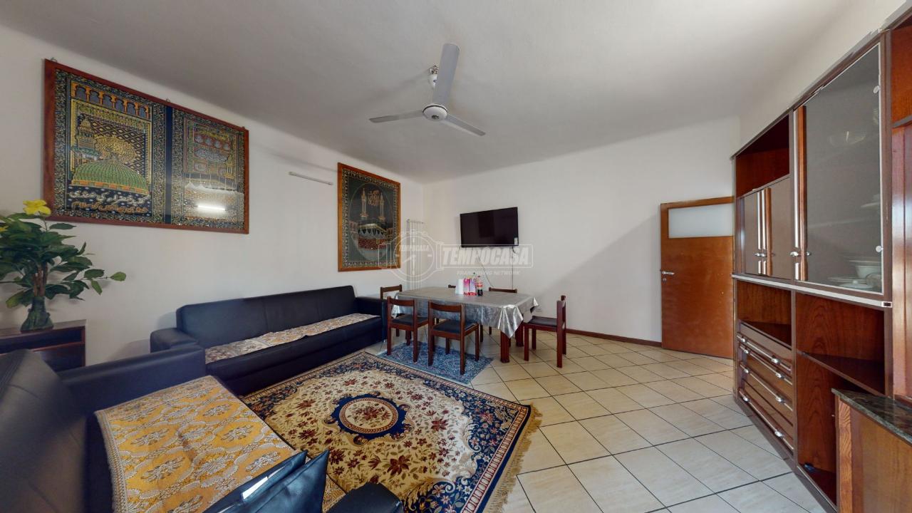 Quadrilocale, Lentate sul Seveso