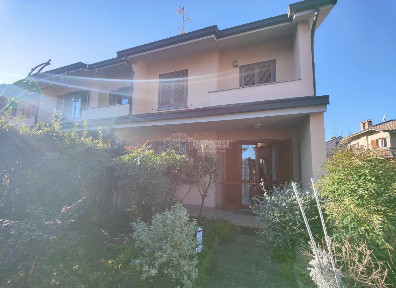 Villa a schiera in vendita a Barlassina