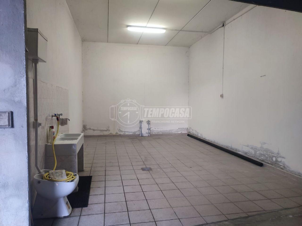 Box in vendita a Buttigliera Alta