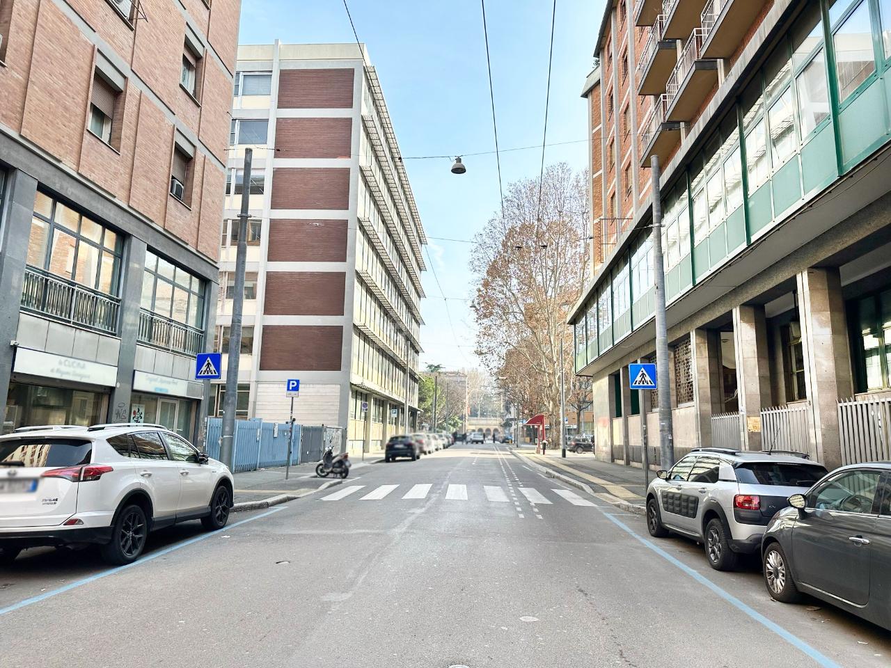 Box in vendita a Bologna