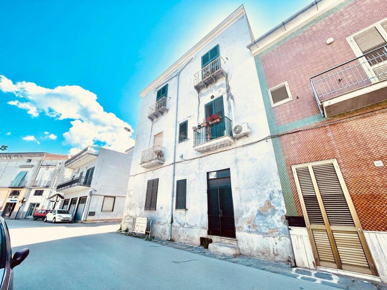 Palazzo storico in vendita a Saviano