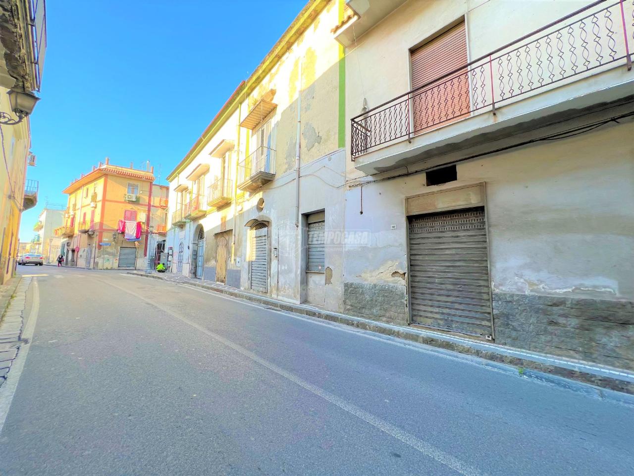 Negozio in vendita a Castello Di Cisterna