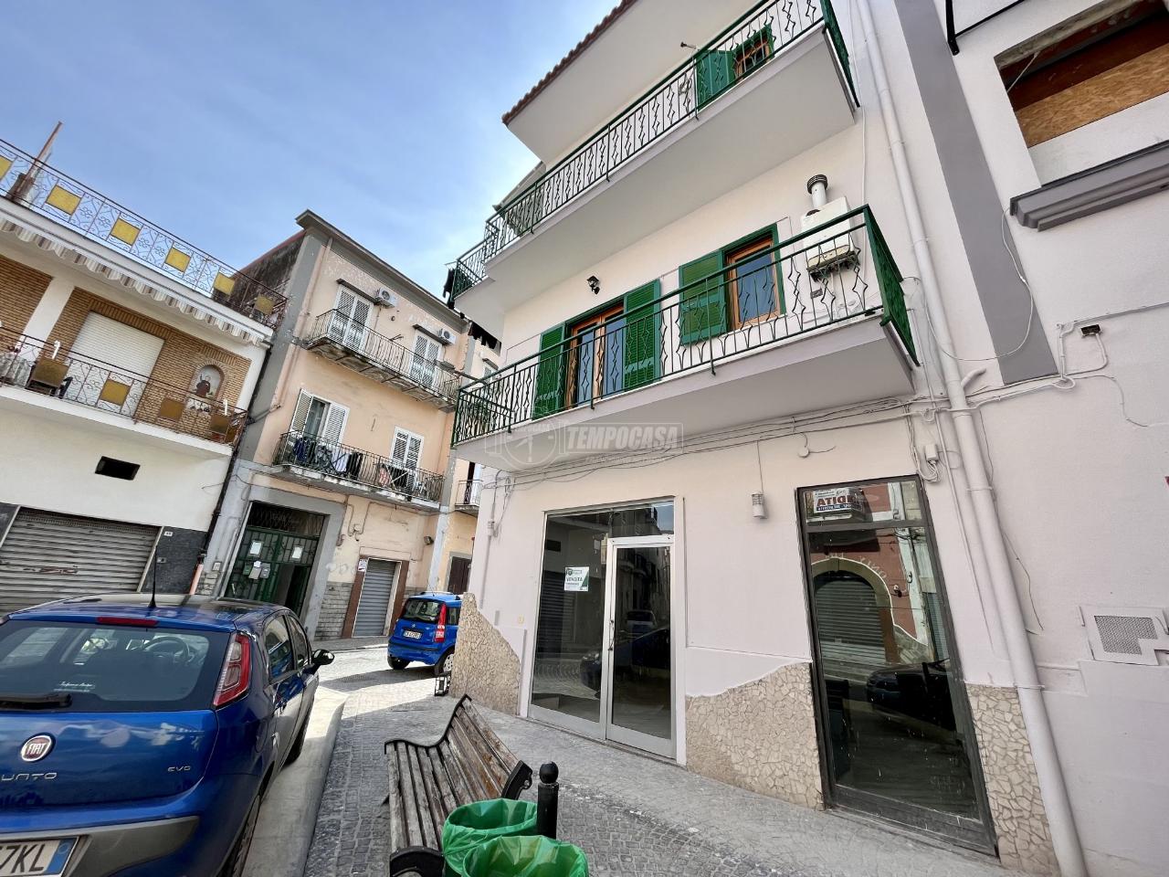 Negozio in vendita a Brusciano