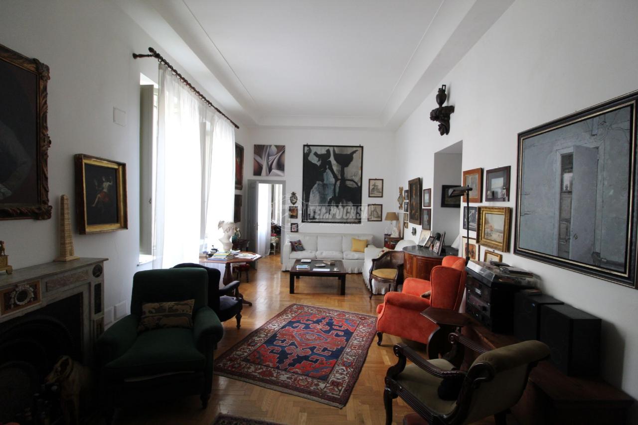 Appartamento in vendita a Napoli