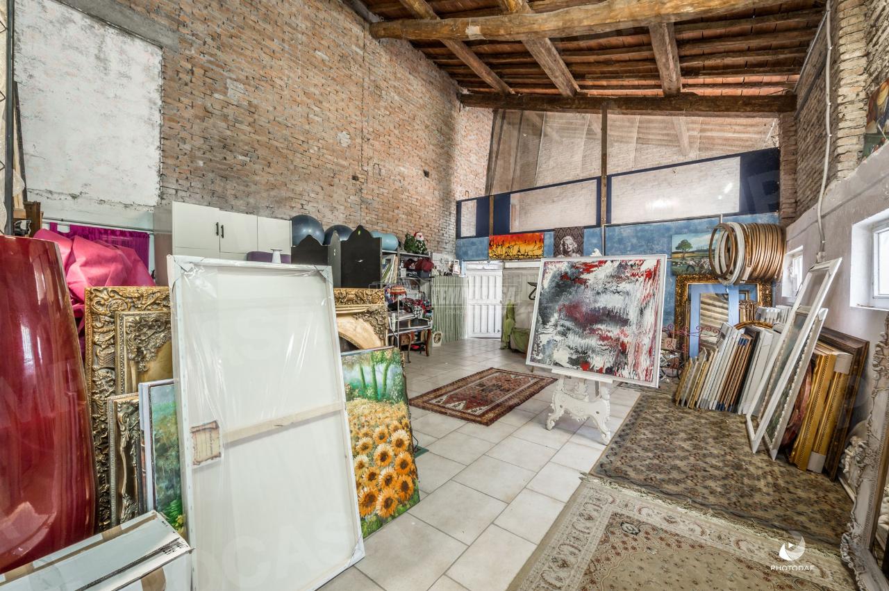 Magazzino in vendita a Reggio Emilia