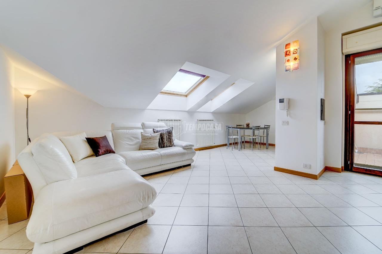 Appartamento in vendita a Cardano Al Campo