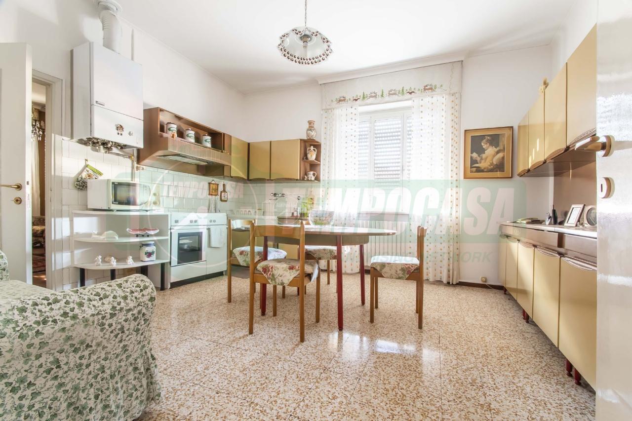 Villa a schiera in Via Giacomo Leopardi 3, Lainate