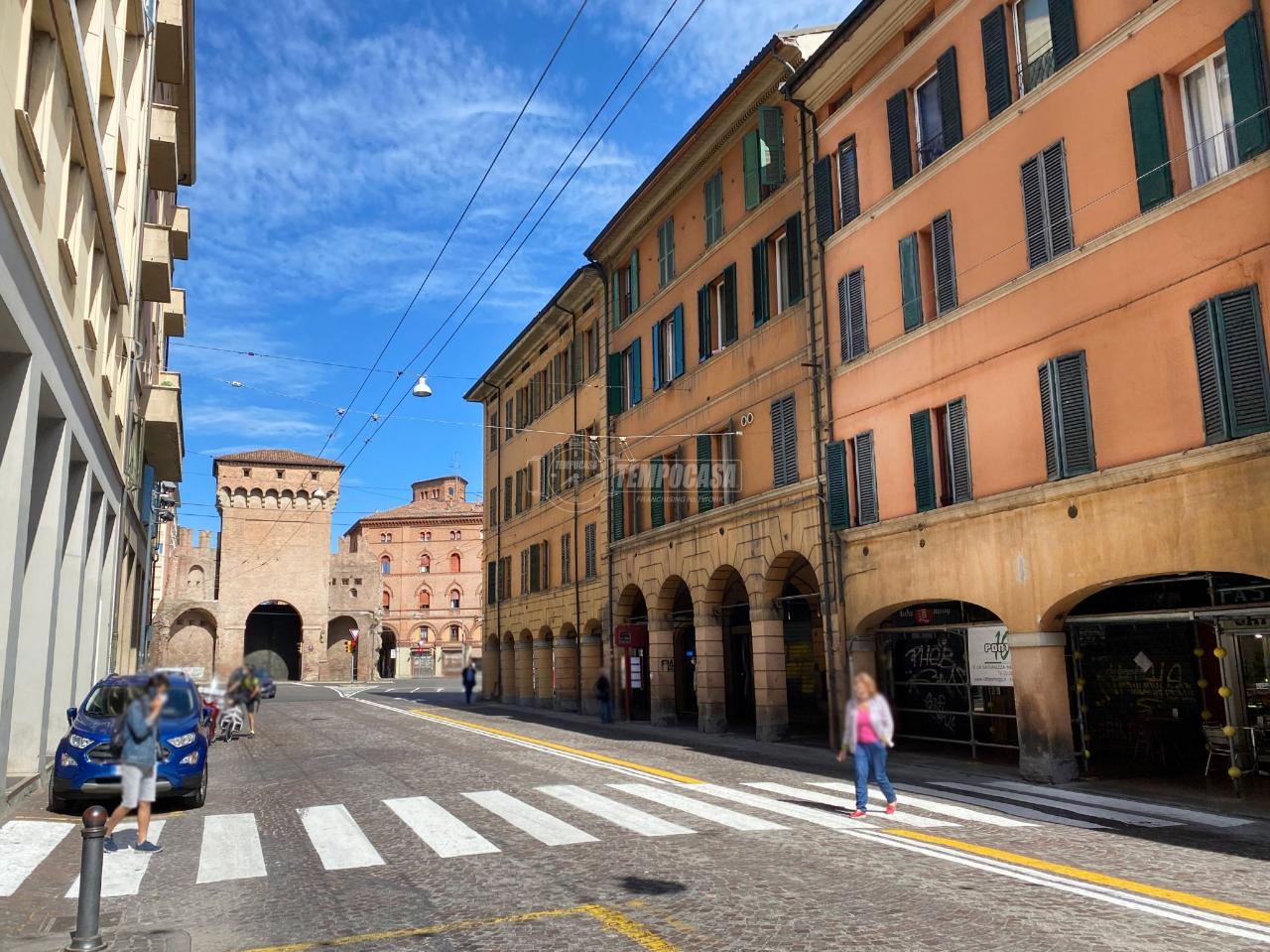 Negozio in vendita a Bologna