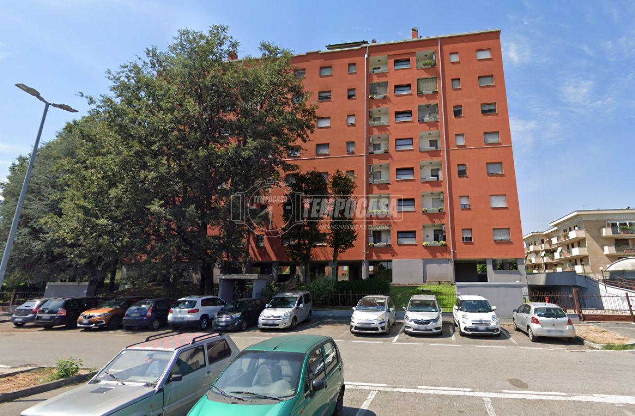 Box in vendita a Settimo Milanese