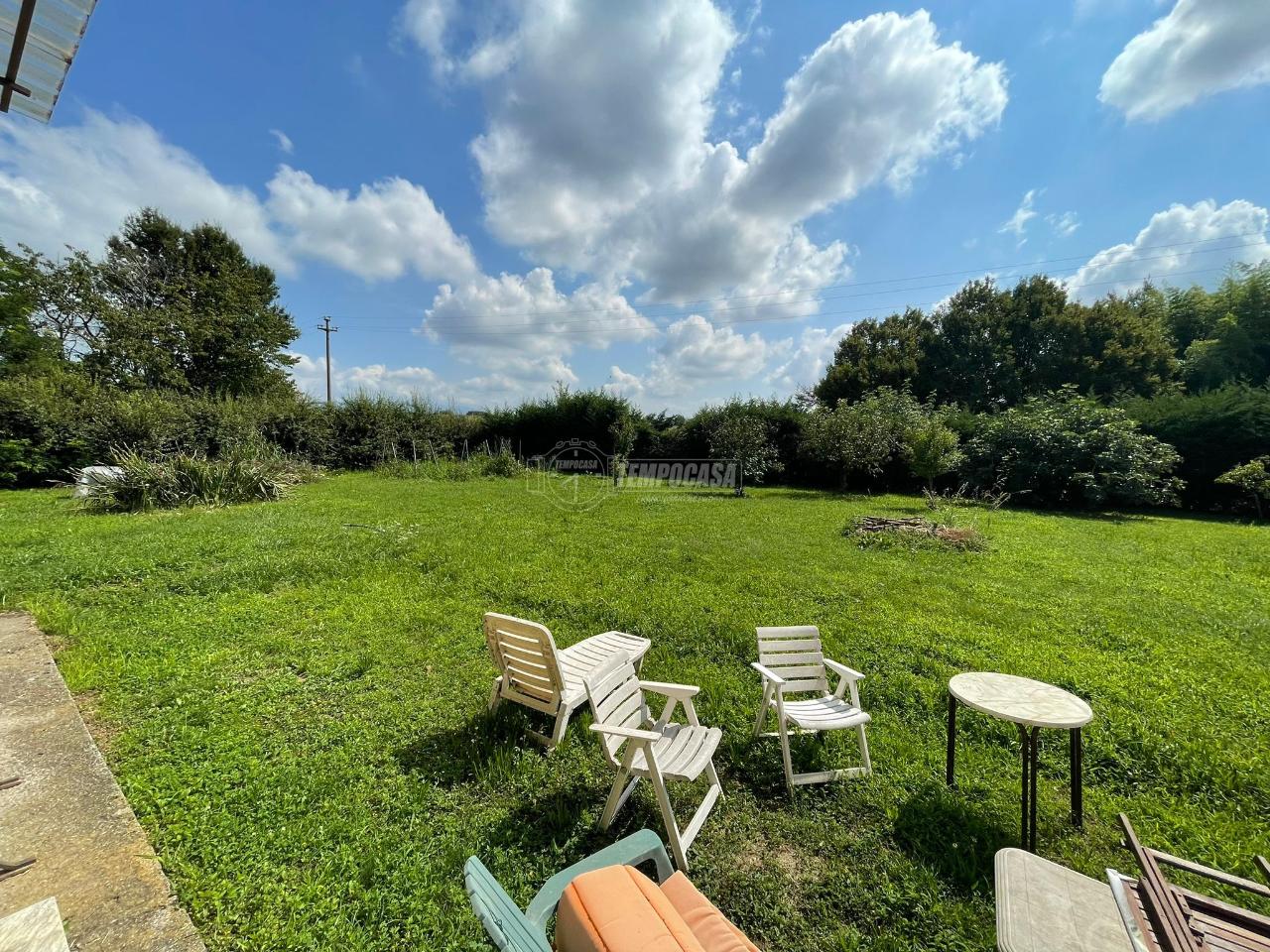 Appartamento in vendita a Usmate Velate