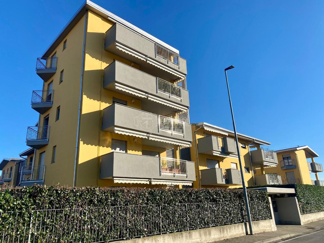 Appartamento in vendita a Usmate Velate