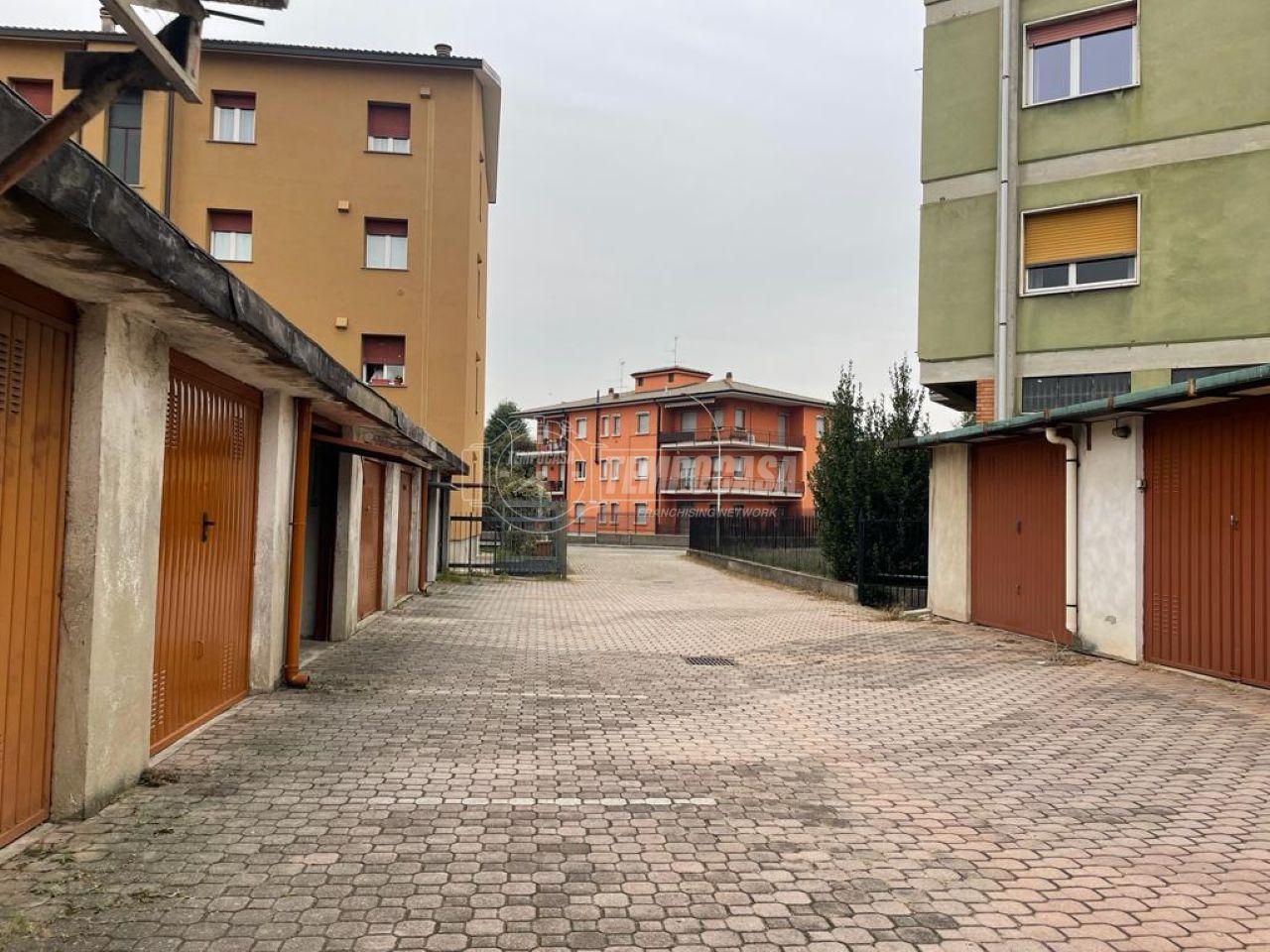 Box in vendita a Carate Brianza