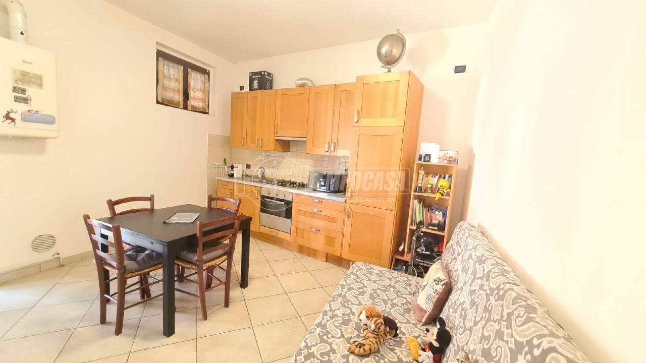 Appartamento in vendita a Carugate