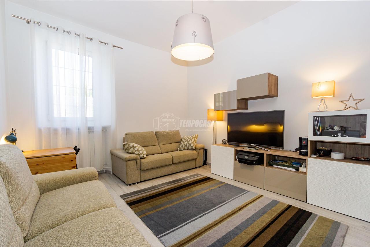 Appartamento in vendita a Carugate