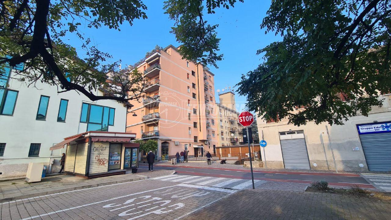 Appartamento in vendita a Carugate