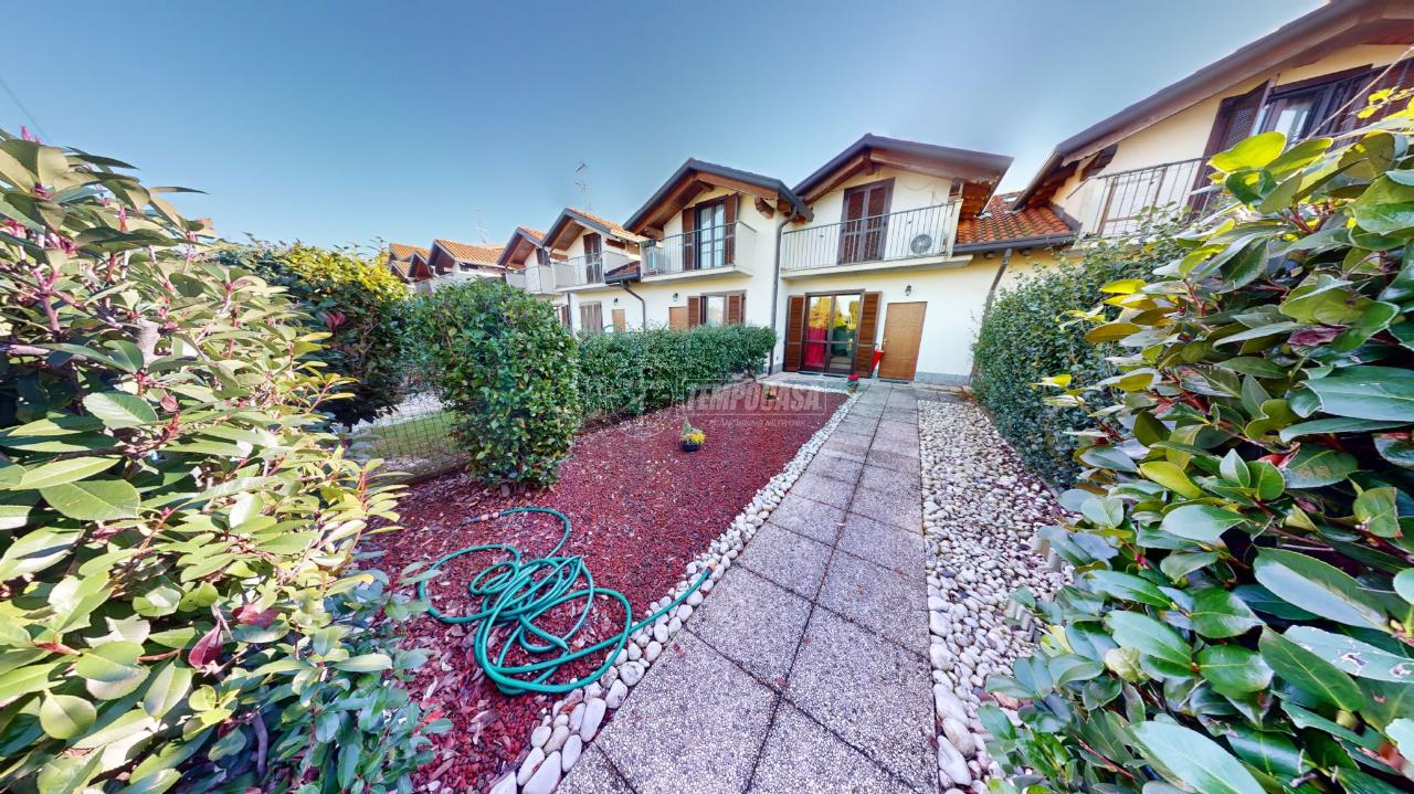 Villa a schiera in vendita a Lomazzo