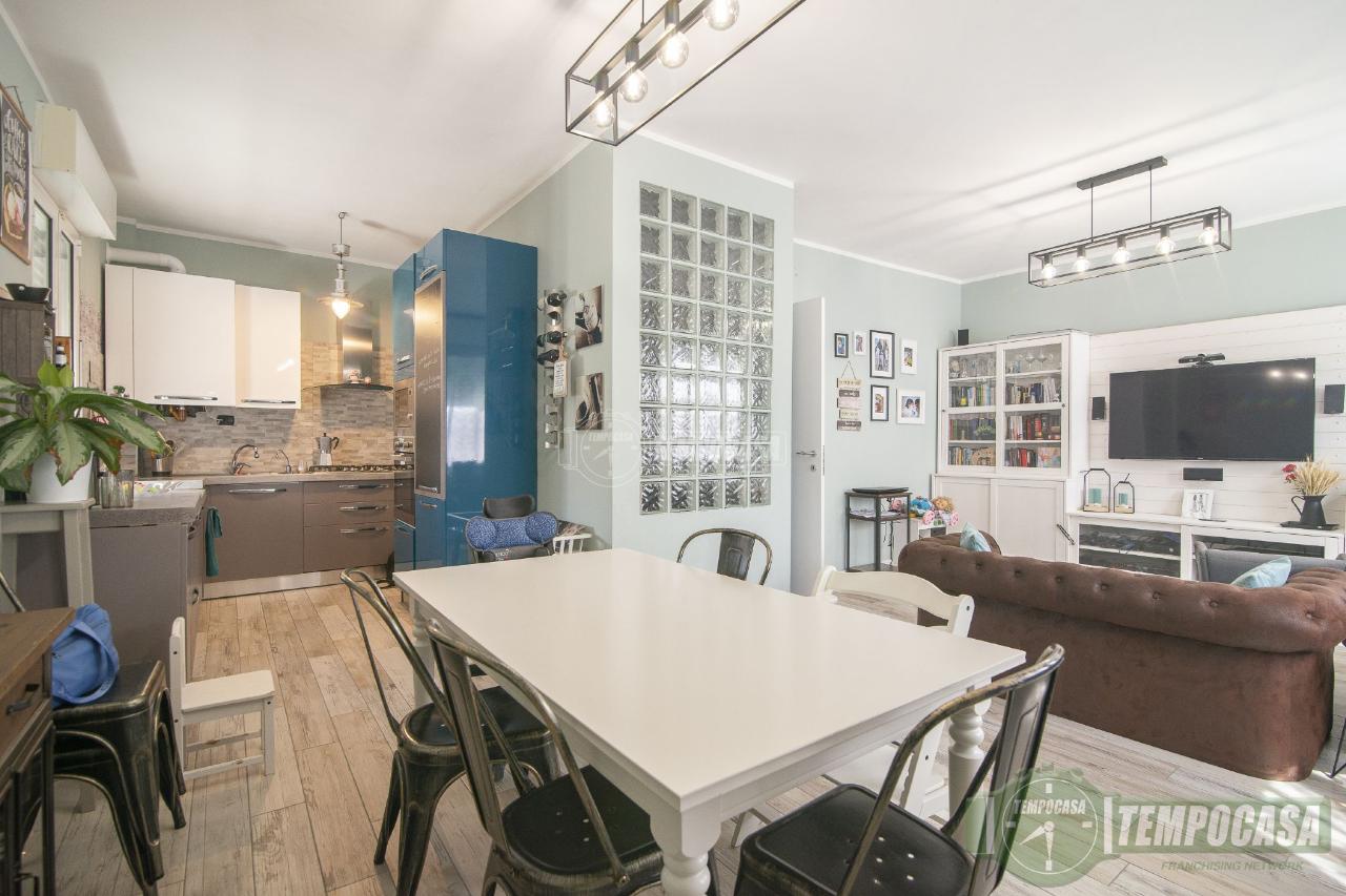 Appartamento in vendita a Senago