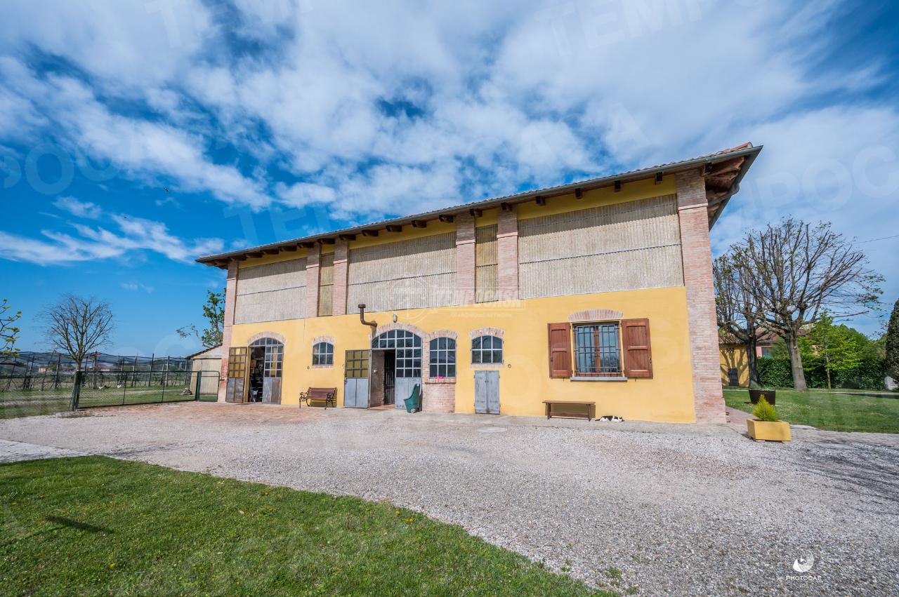 Rustico in vendita a Minerbio