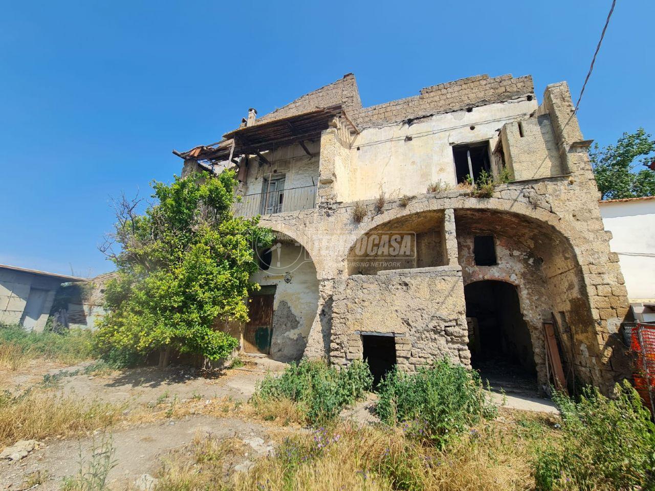 Cascina in vendita a Acerra