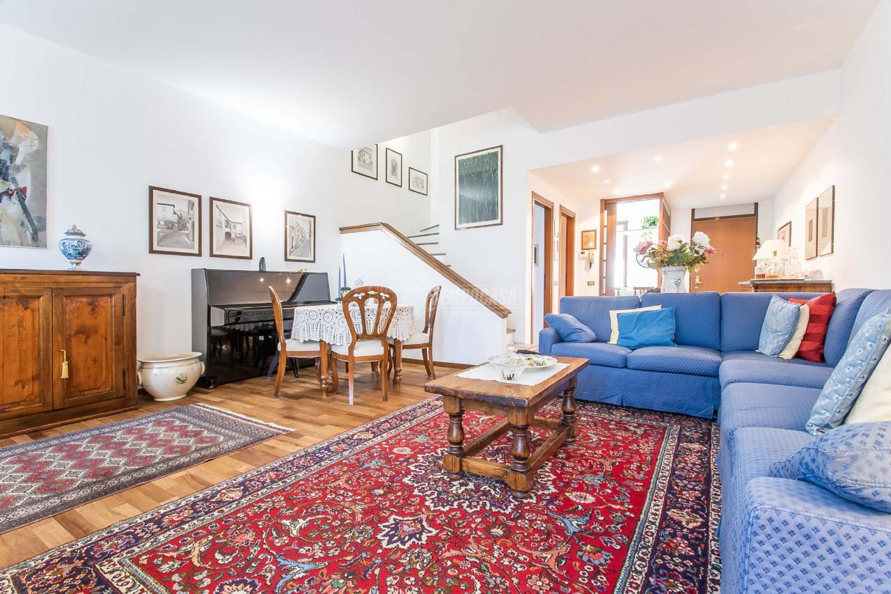 Villa a schiera in vendita a Saronno