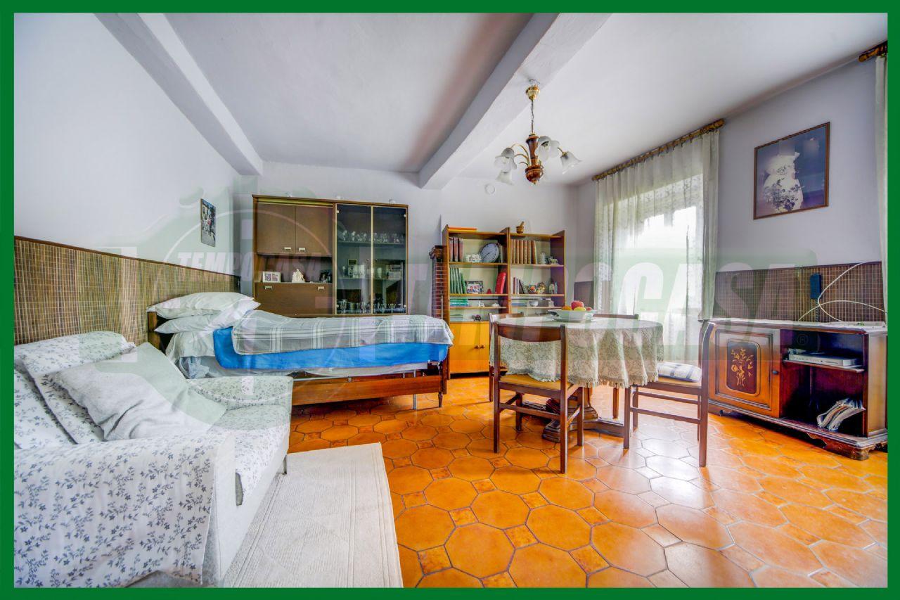 Appartamento in vendita a Besozzo