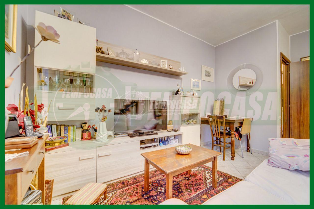 Appartamento in vendita a Gavirate