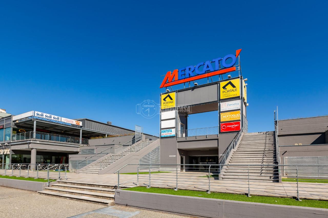 Negozio in vendita a San Mauro Torinese