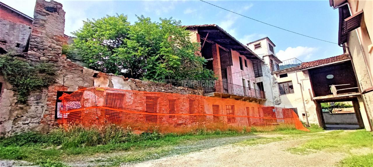 Rustico in vendita a Bollengo
