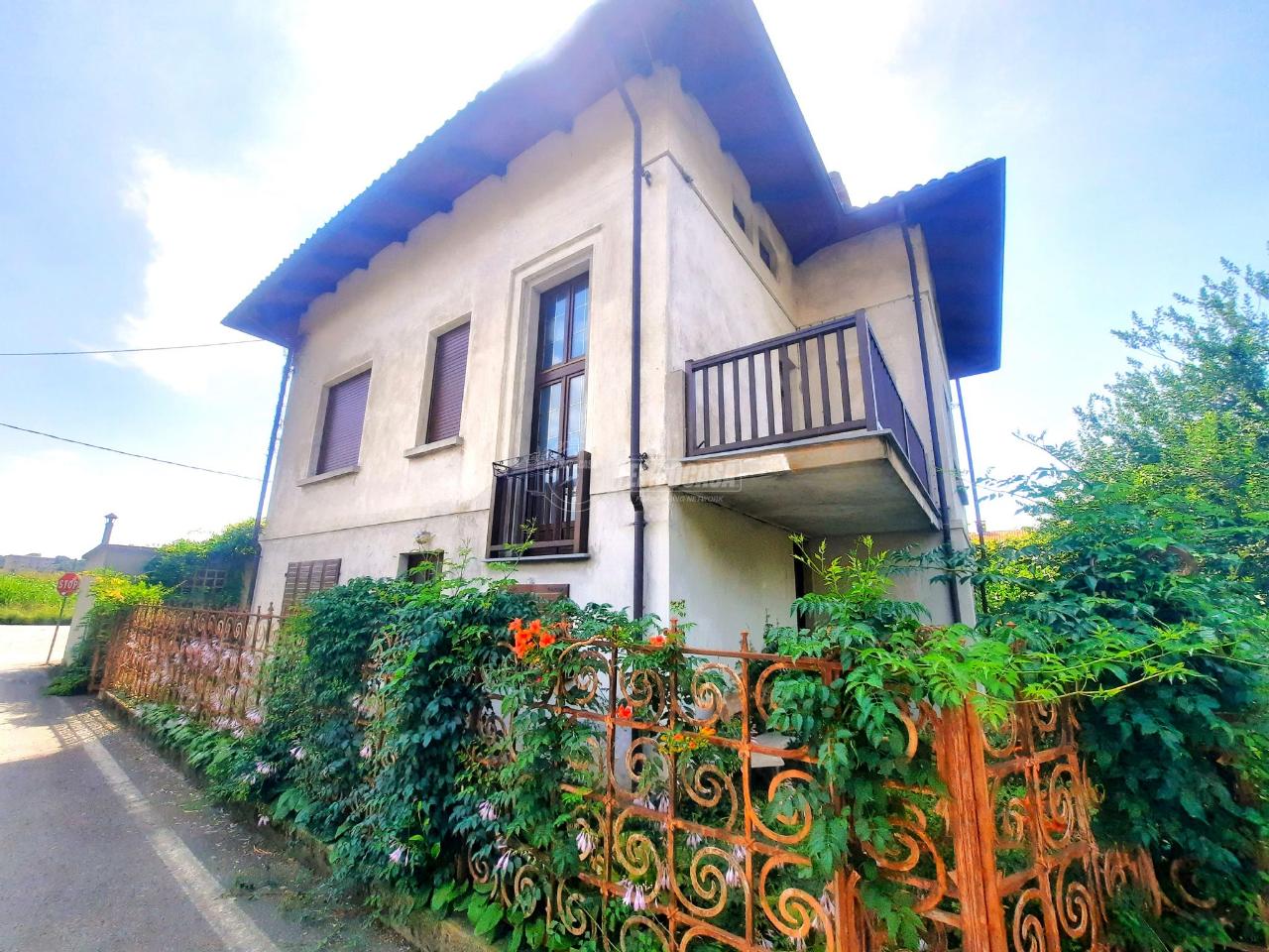 Villa a schiera in vendita a Samone