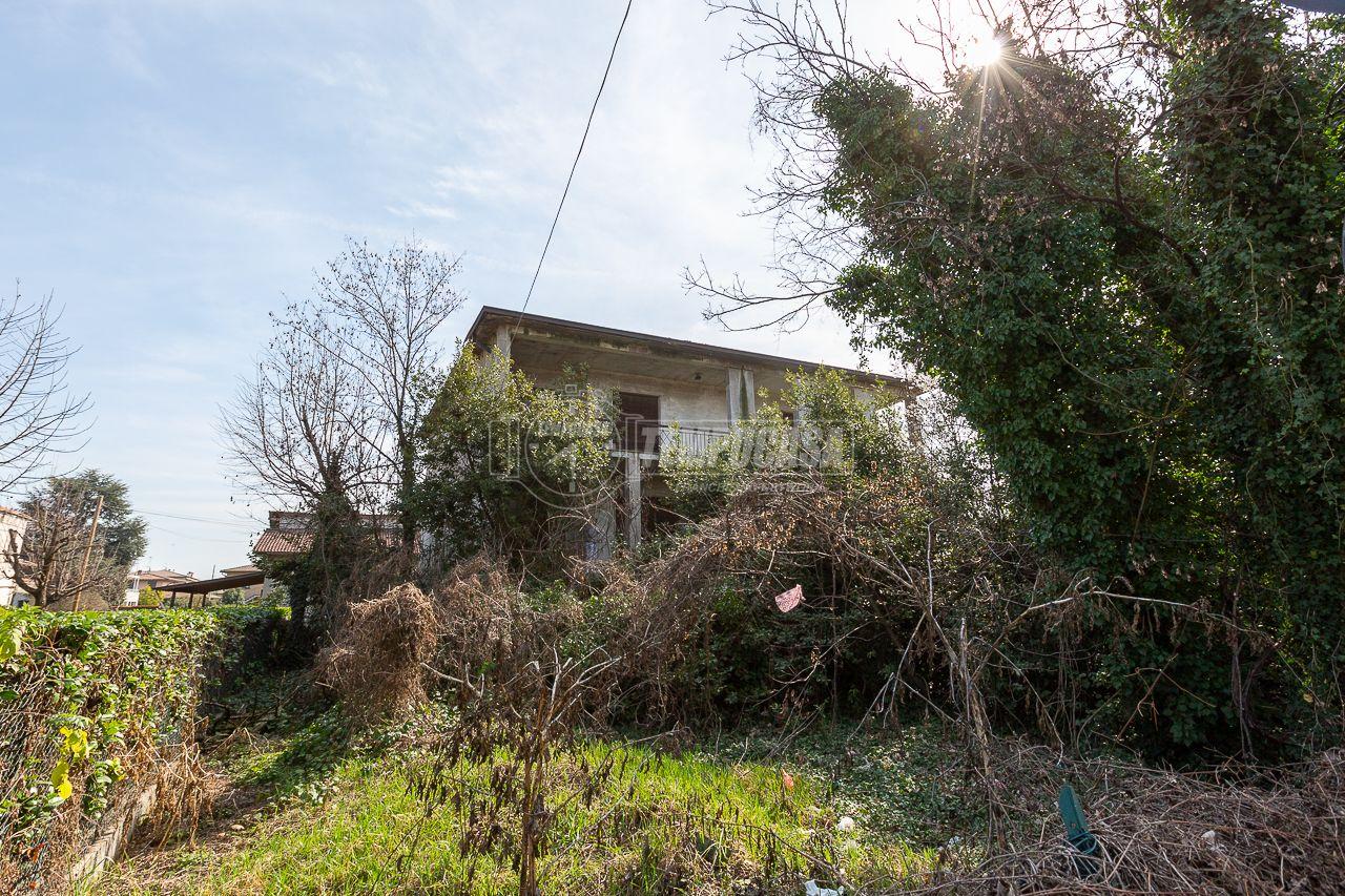 Casa indipendente in vendita a Castel Mella