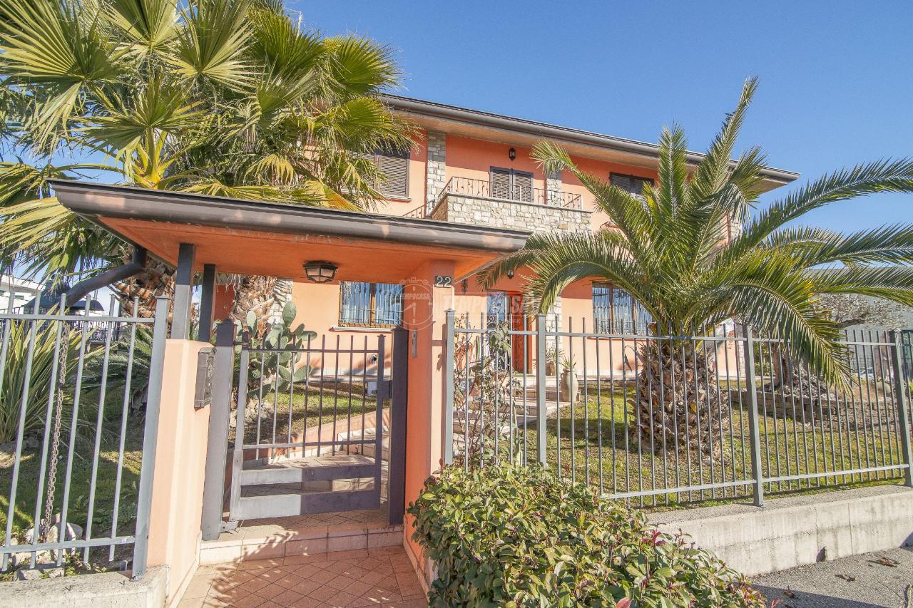 Villa in vendita a Pontirolo Nuovo
