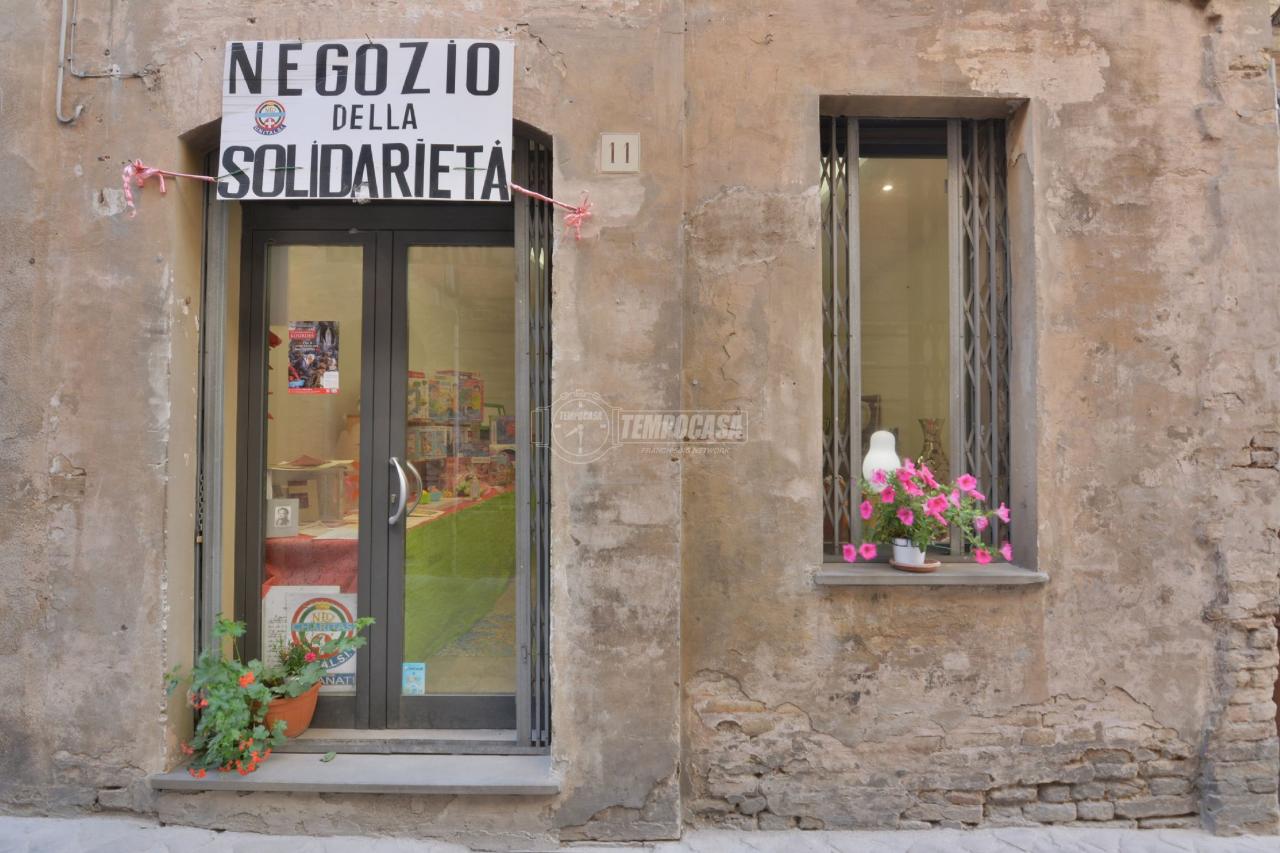 Negozio in vendita a Recanati