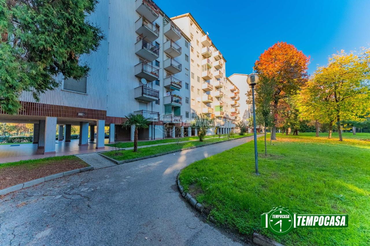 Quadrilocale in Via Viterbo 27, Milano