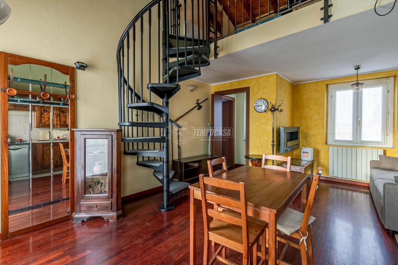 Appartamento in vendita a Ferno