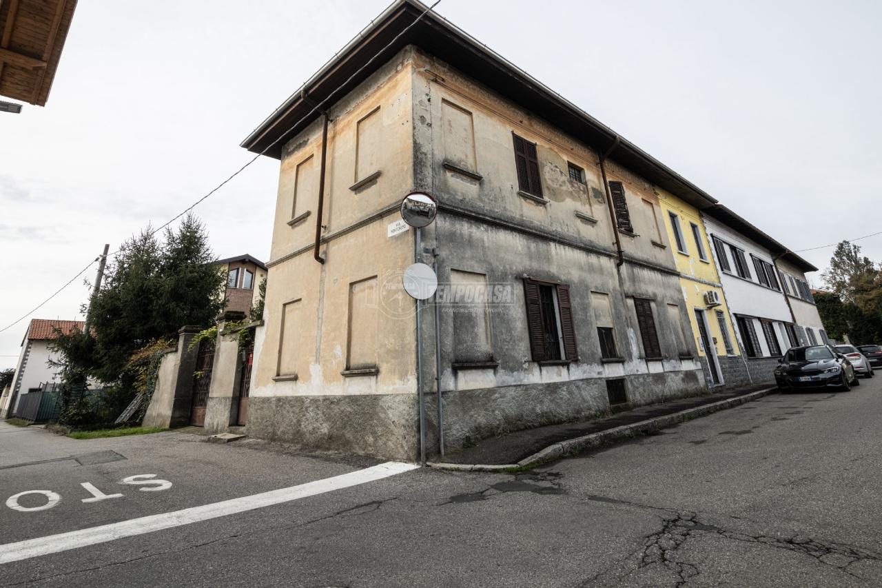 Casa indipendente in vendita a Lonate Pozzolo