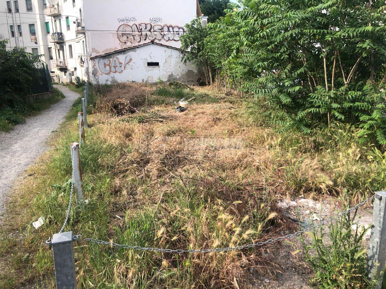 Terreno edificabile in vendita a Reggio Emilia