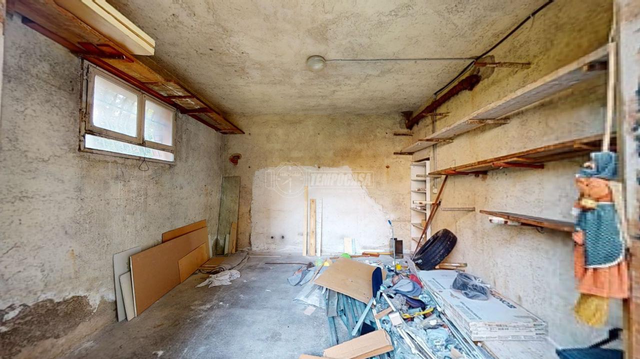 Box in vendita a Reggio Emilia