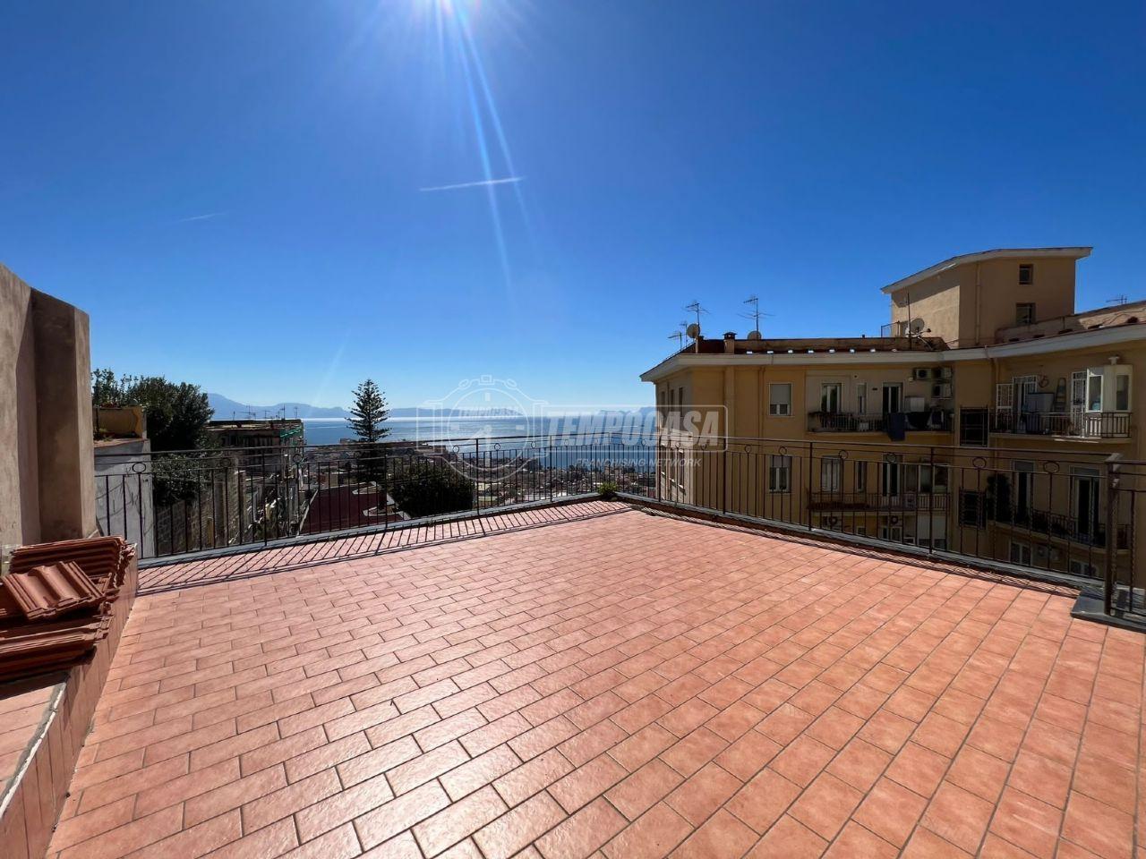Appartamento in vendita a Napoli