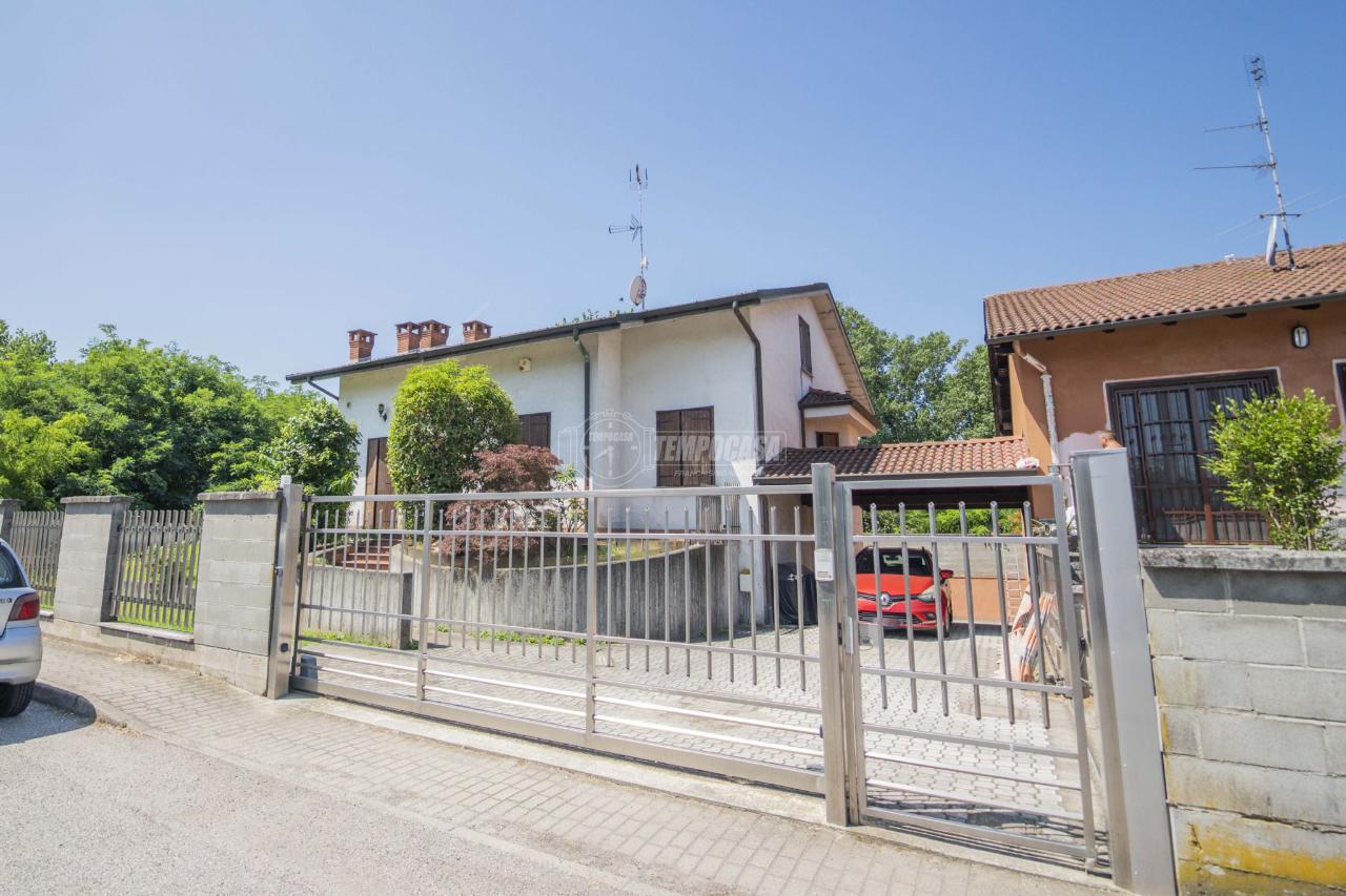 Villa in vendita a Parona